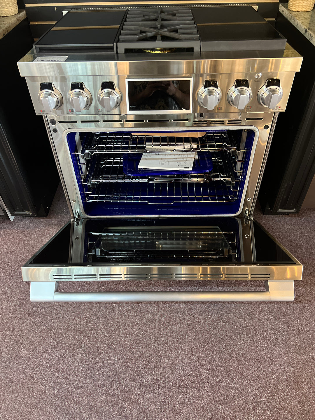 Signature 36" Dual-Fuel Pro Range Induction DISPLAY MODEL ...